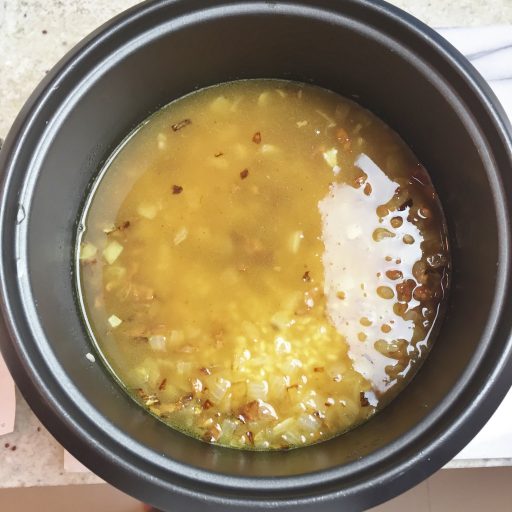 Arroz con Cebolla en Olla Arrocera – ENSALPICADAS